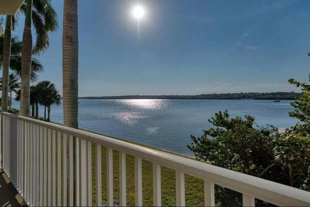 Bayview Oceanside Condo with Pool and Private Balcony, St Petersburg ...