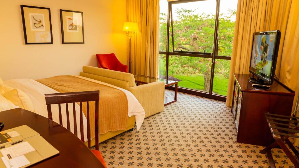 Phakalane Golf Estate Hotel & Convention Centre, Gaborone (updated ...