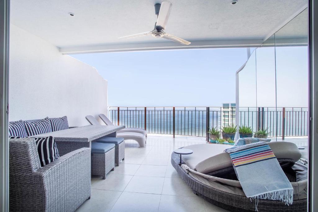 OgoVallarta, 2 BR Beachfront with Double Balcony, Office, BBQ, Puerto ...