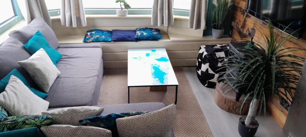 Oceans Drift 4 Berth Holiday Static Caravan, Par (updated prices 2025)