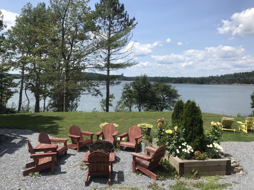 Woodhaven - Seaside Accommodations, Waweig (updated prices 2026)