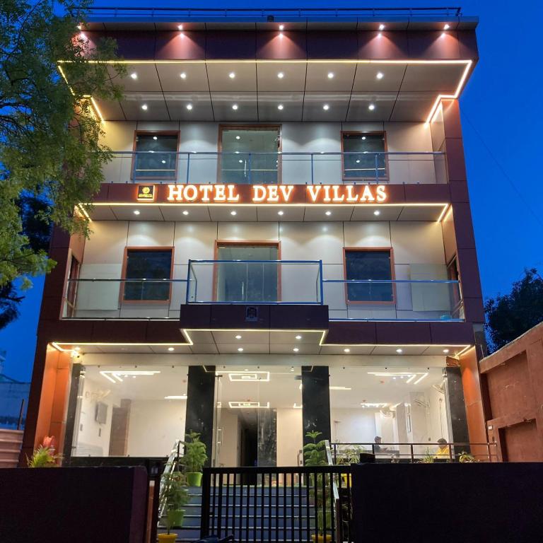 Hotel Dev Villas, Agra (updated prices 2025)