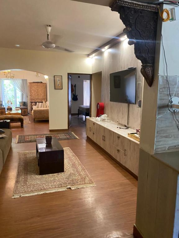Beautiful flat near Do Talwar, Clifton, Karachi, Karachi (updated ...