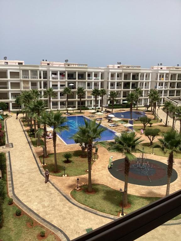 Grand appartement vue sur piscine Bouznika, Kasba Bou Hamira (updated ...