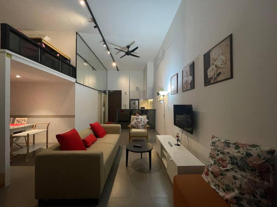 Modern Loft EST at Bangsar for 6pax, 쿠알라룸푸르 (2024 신규 특가)