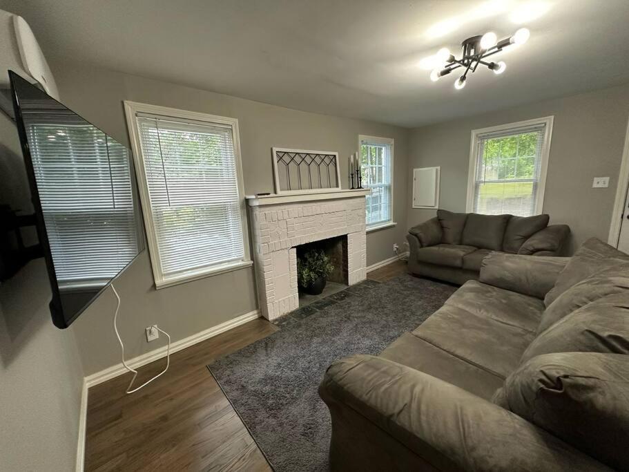 3BR, 2BA and Office Fire Pit,Mins 2 UConn & Lake, Coventry (updated ...