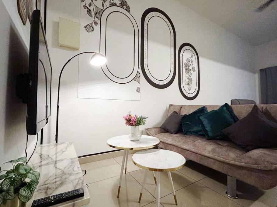 Austin Manhattan,2-6pax walk dist to SingV,central, Johor Bahru ...