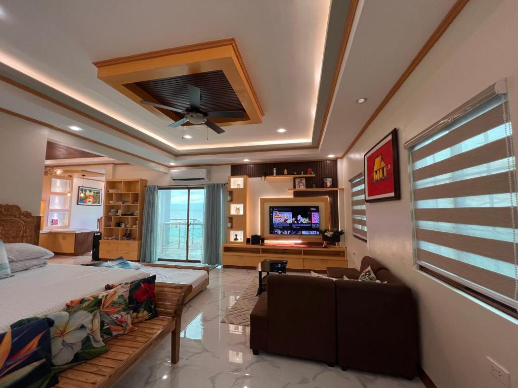 Luxury Vacation House Oceanfront in Lila, Bohol, Lila (updated prices 2026)