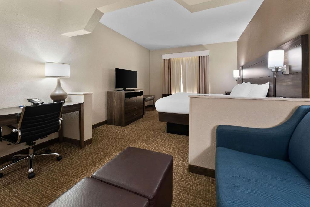 Comfort Suites near Robins Air Force Base, Warner Robins (updated ...