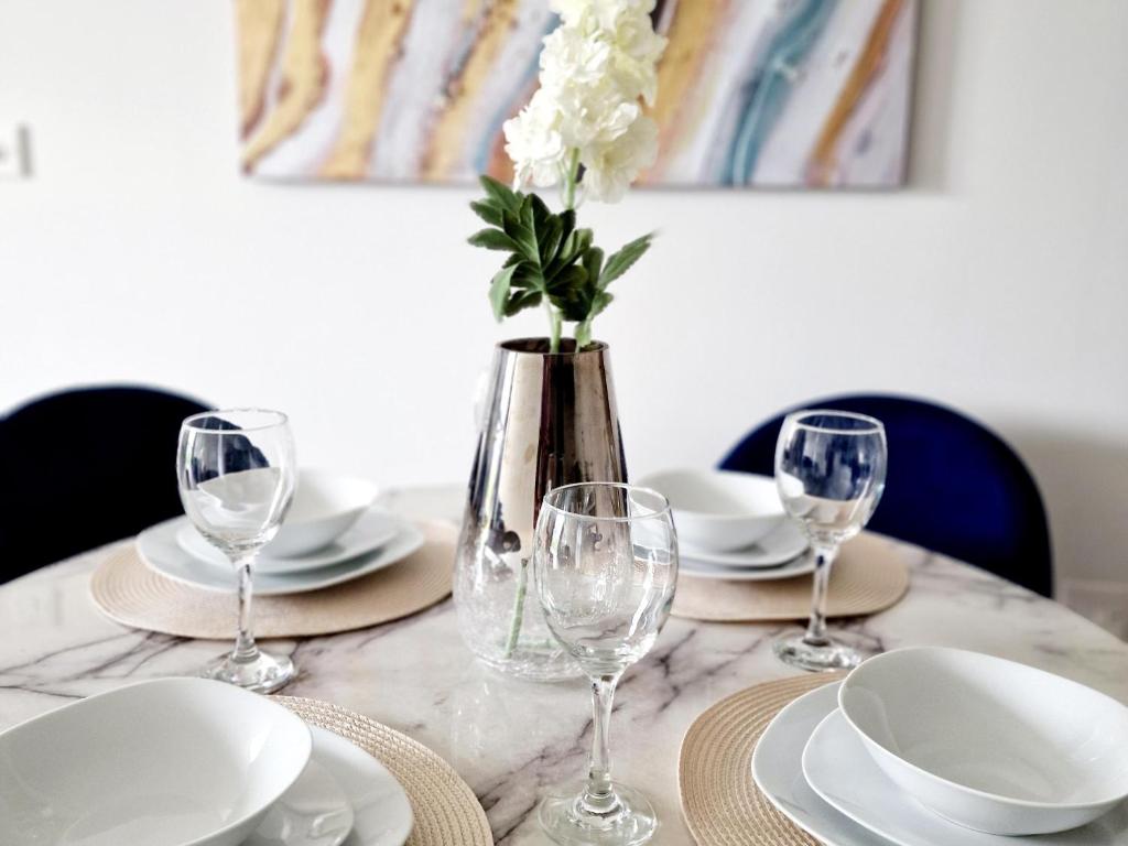 Westminster Park Luxury One Bed Apartment with free parking, Liverpool ...