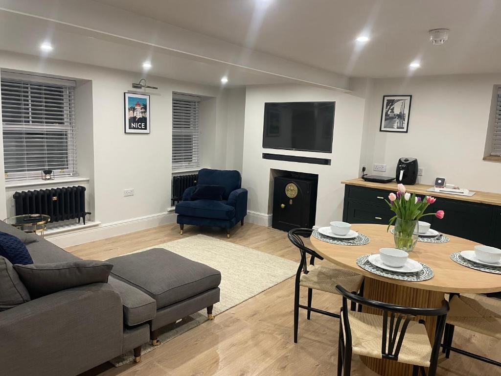 The Hidden Well, Royal Tunbridge Wells (updated prices 2025)