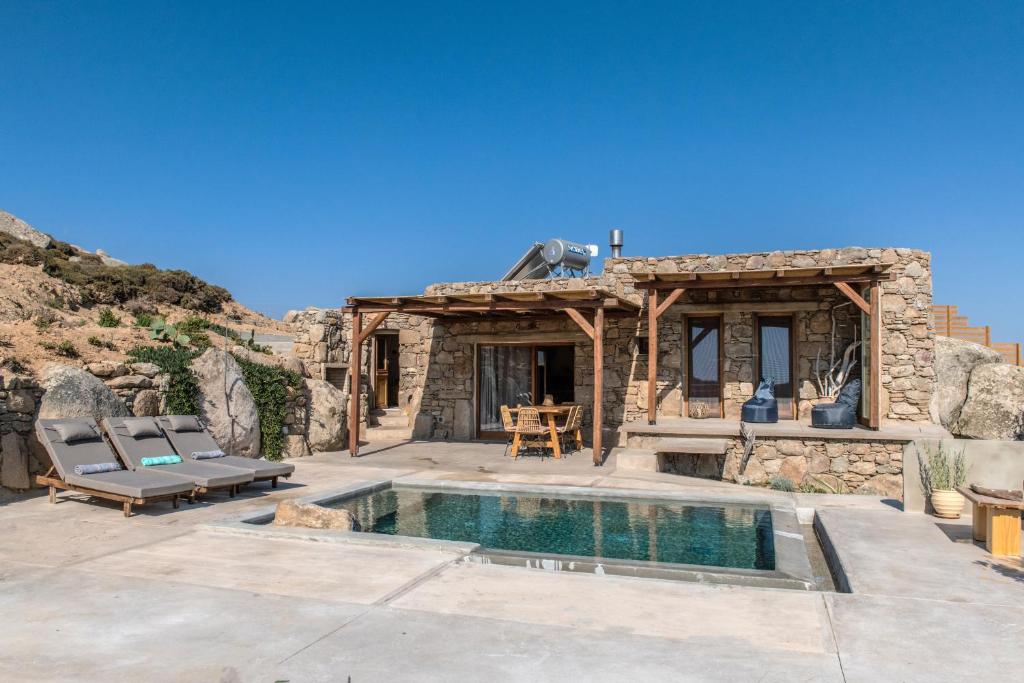 Lunar House ll, Vólax (updated prices 2026)