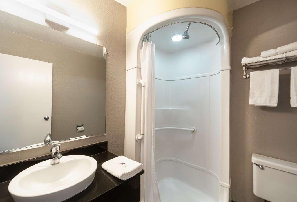 Motel 6-Del Rio, TX, Del Rio (updated prices 2025)