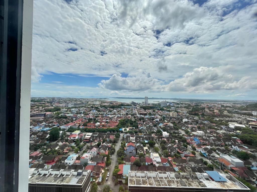 PANORAMIC Apartment Units with VIEWS Managed by AIO Pollux Meisterdadt ...