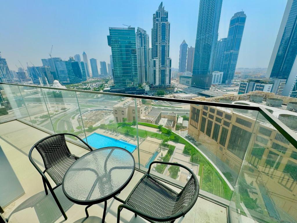 Modern 2BR Near Dubai Mall & Burj Khalif, Dubai (updated prices 2025)