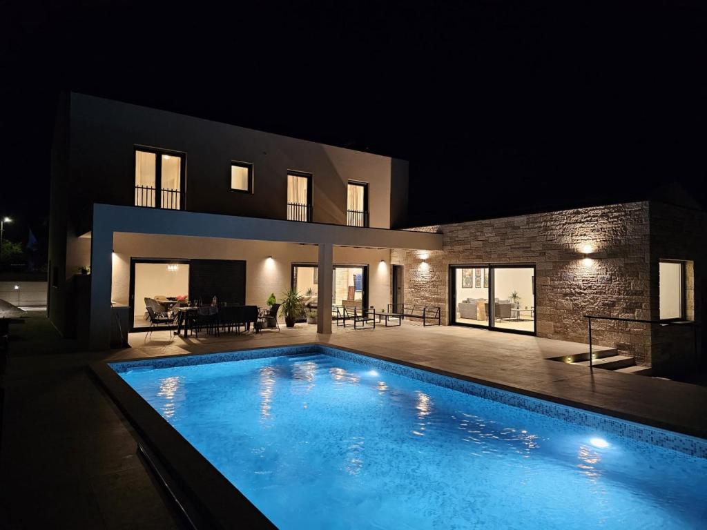 Villa Sandrielle, Loborika (updated prices 2026)