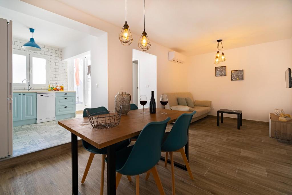 Casa Carabeo, Nerja (updated prices 2026)