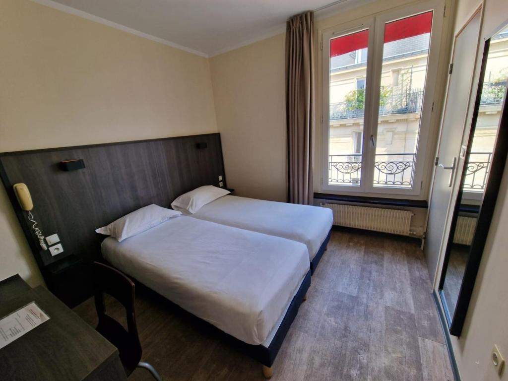 Hôtel D'Anjou, Levallois-Perret (updated prices 2025)