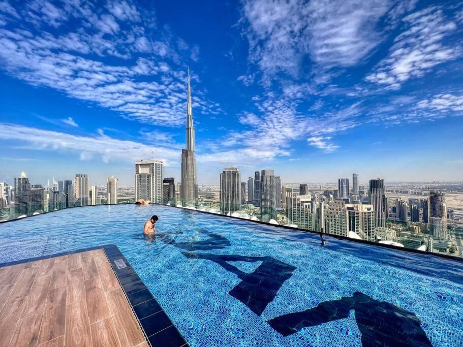 1BR With Rooftop Pool Offering Burj Khalifa Views 6212, Dubai (prezzi aggiornati per il 2024)