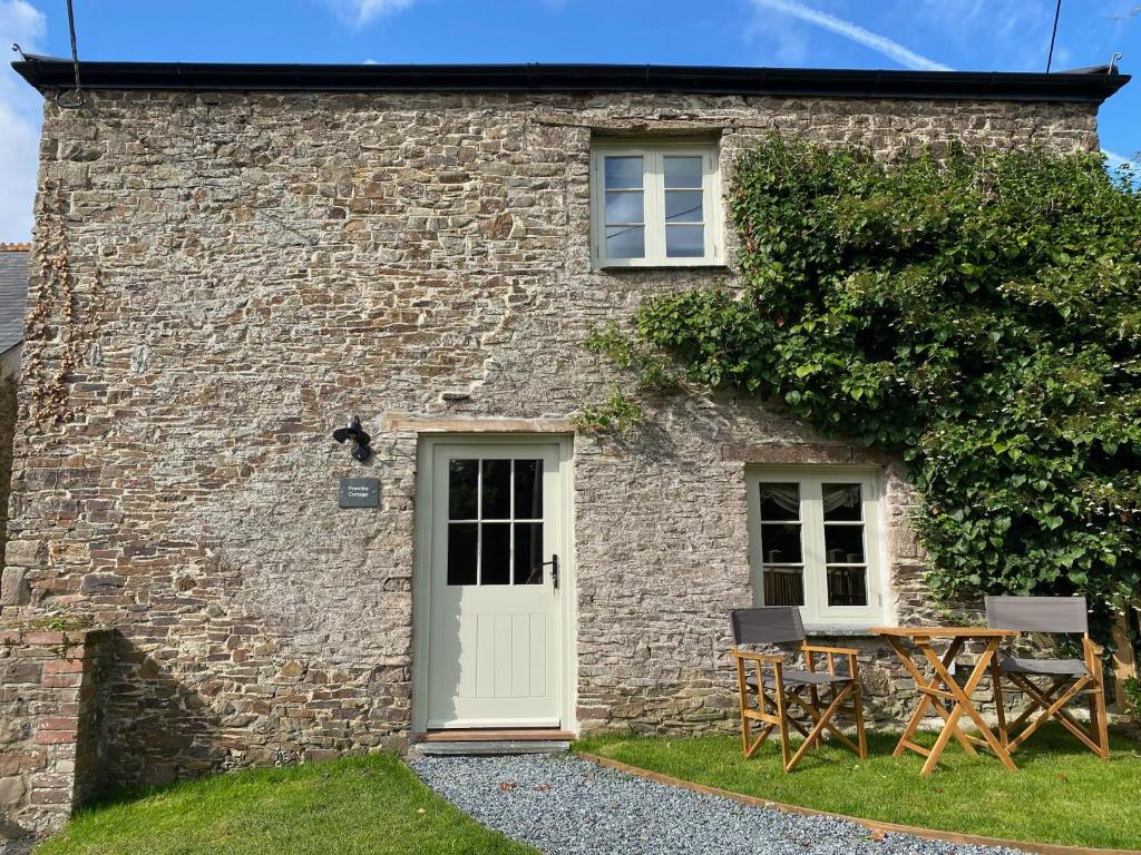 Bramley Cottage at Cann Orchard, Stratton (updated prices 2025)