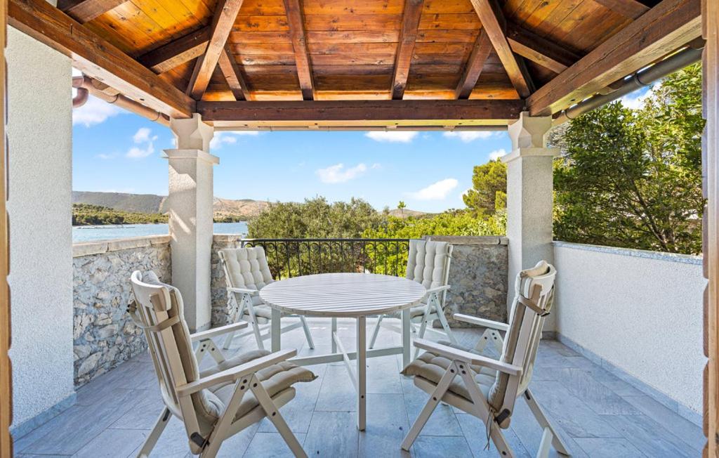 Azur, Zaboric (aktualisierte Preise für 2025)