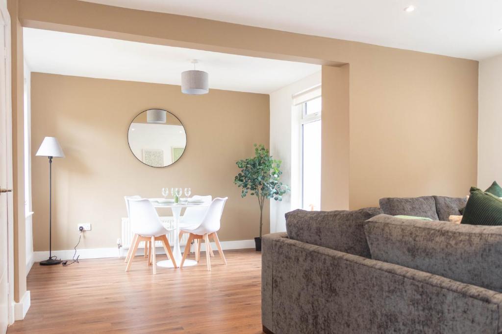 Moncrieff House, Livingston (updated prices 2026)