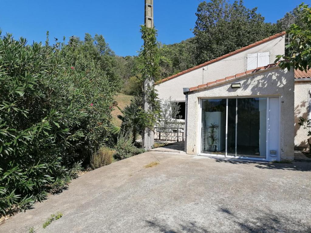 Charmante maison à Reynes, Reynès (updated prices 2025)