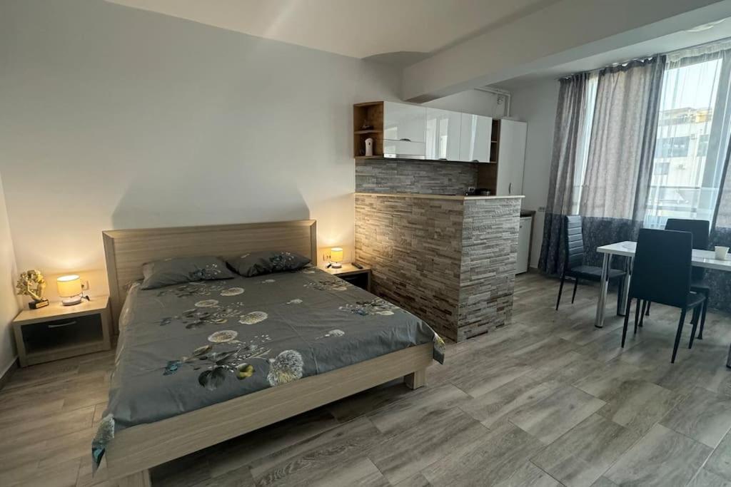 Studio Blue, Mamaia Nord (updated prices 2025)