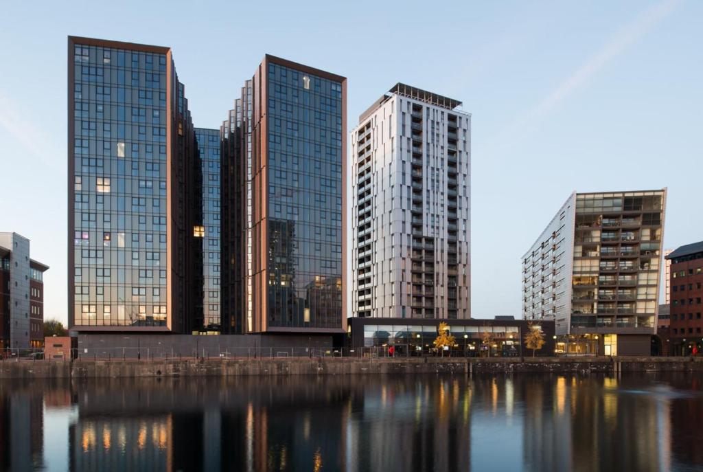 JLL Duet Manchester, Manchester (updated prices 2025)