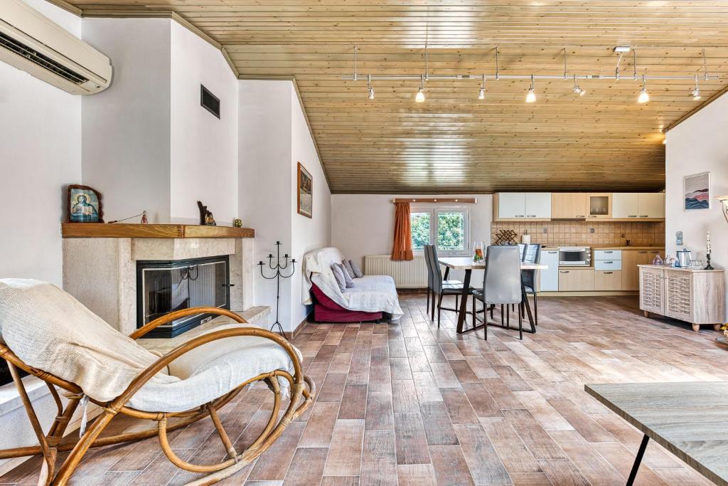 Serene Escape Suite, Corfu (updated prices 2025)