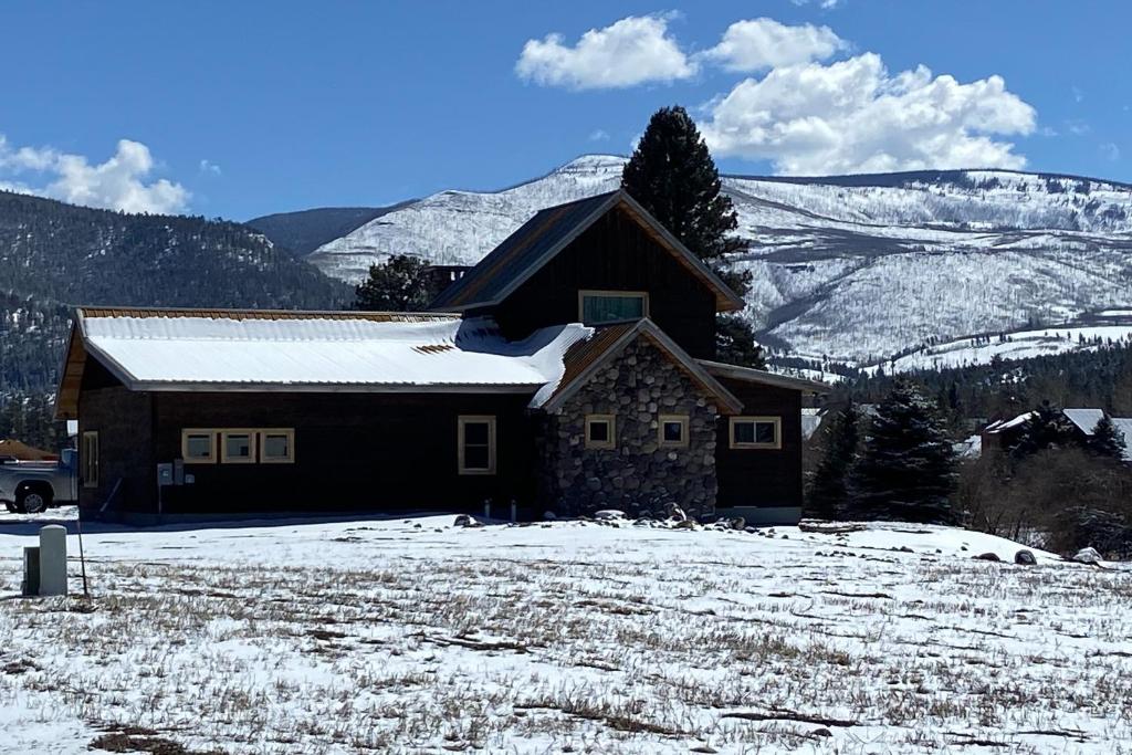 Pine Croft on the Rio Grande, South Fork (updated prices 2026)