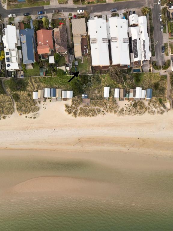 5BR Absolute Beachfront House Stunning Views Reno 2024, Edithvale ...