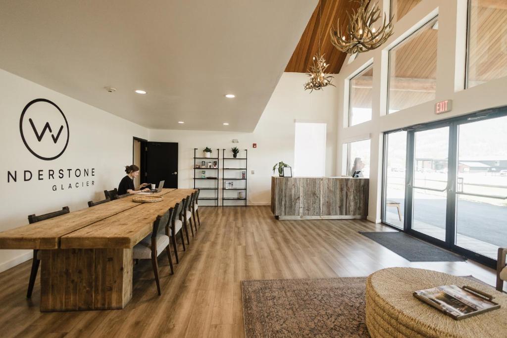 Wonderstone at Glacier, Columbia Falls (updated prices 2025)