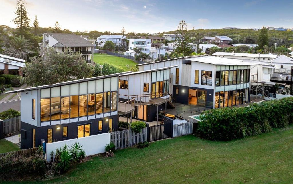 Shelly Beach Seaside Home A, Caloundra (updated prices 2024)