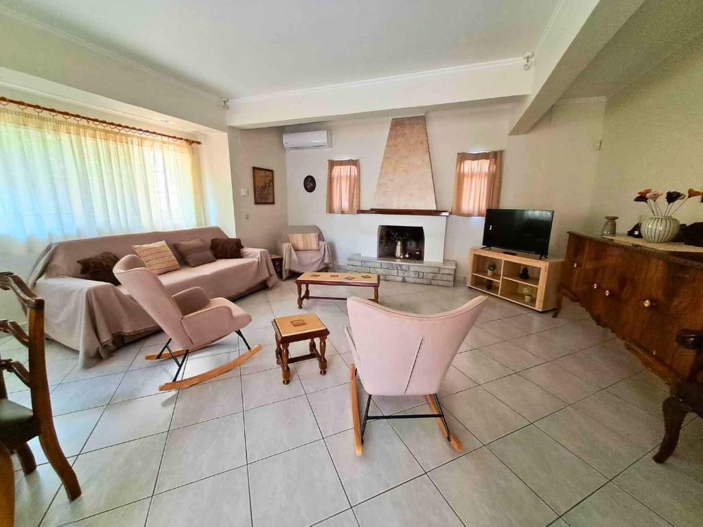 Poulakis House, Asini (updated prices 2024)