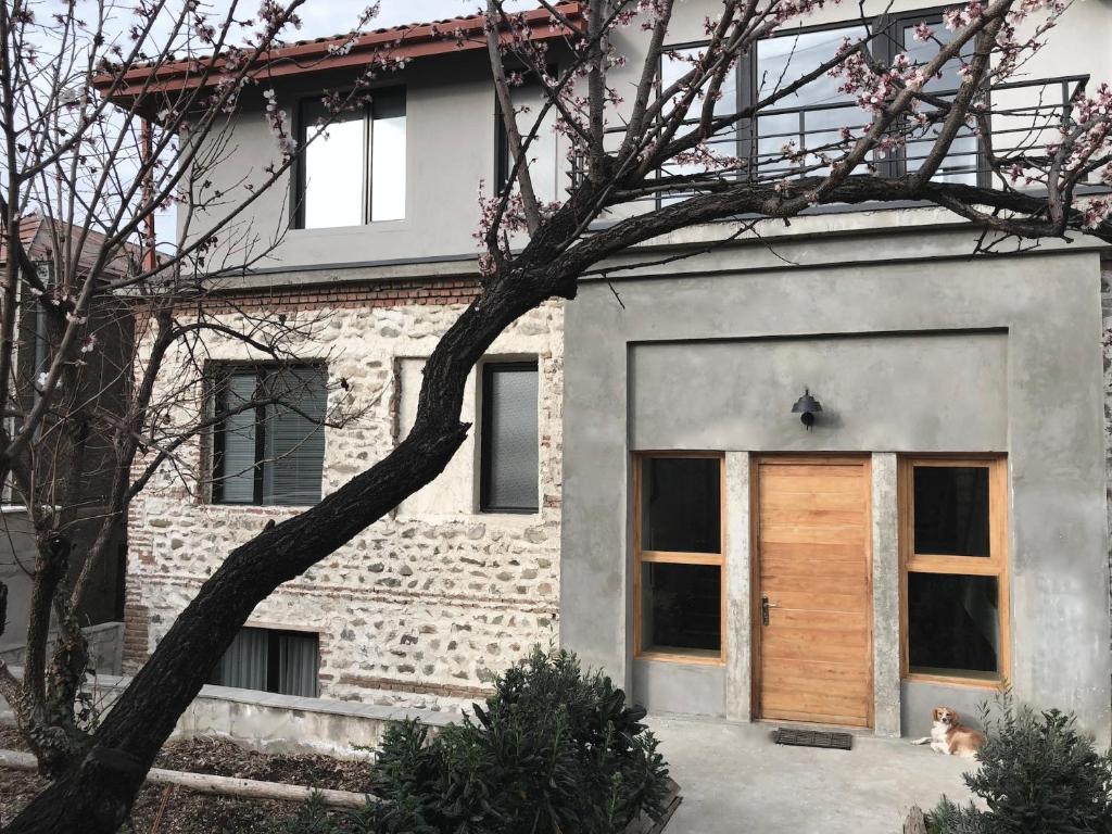 Lokokina Guesthouse, Telavi (tarifs actualisés, 2025)