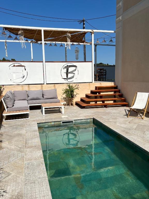 Les Baroudeurs de Saint Jean, Saint-Jean-de-Barrou (updated prices 2026)