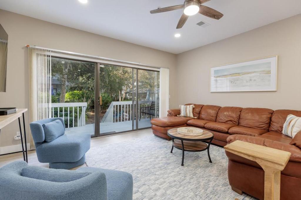 51 Ocean Breeze, Hilton Head Island (updated prices 2026)