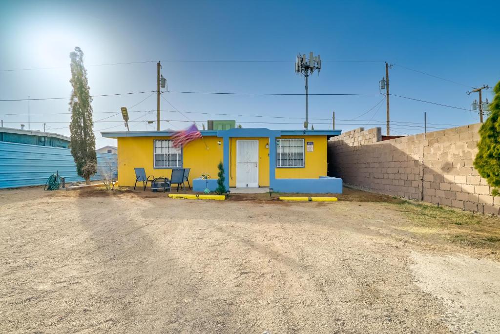 Central El Paso Home with Fire Pit!, El Paso (updated prices 2024)