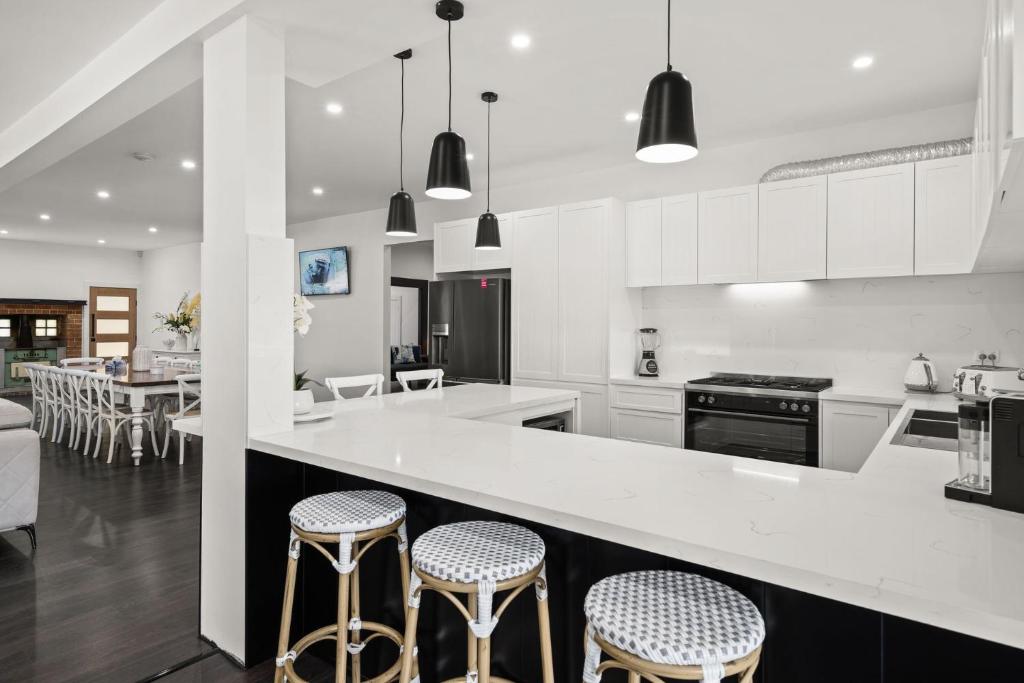 Holiday Homestead - Large Farm Stay Style Home, Falls Creek (updated ...