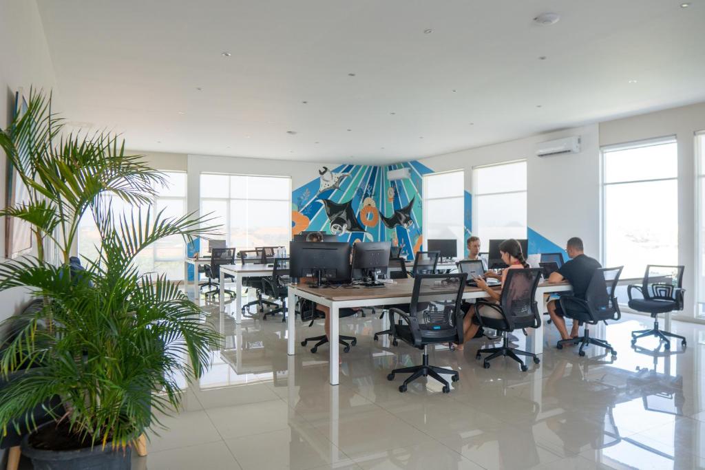 Bali Bustle Pararaton Coliving and Coworking Space, Legian (updated ...