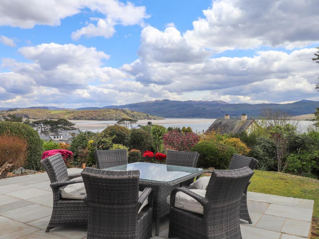 Bro Gwylan, Porthmadog (updated prices 2025)