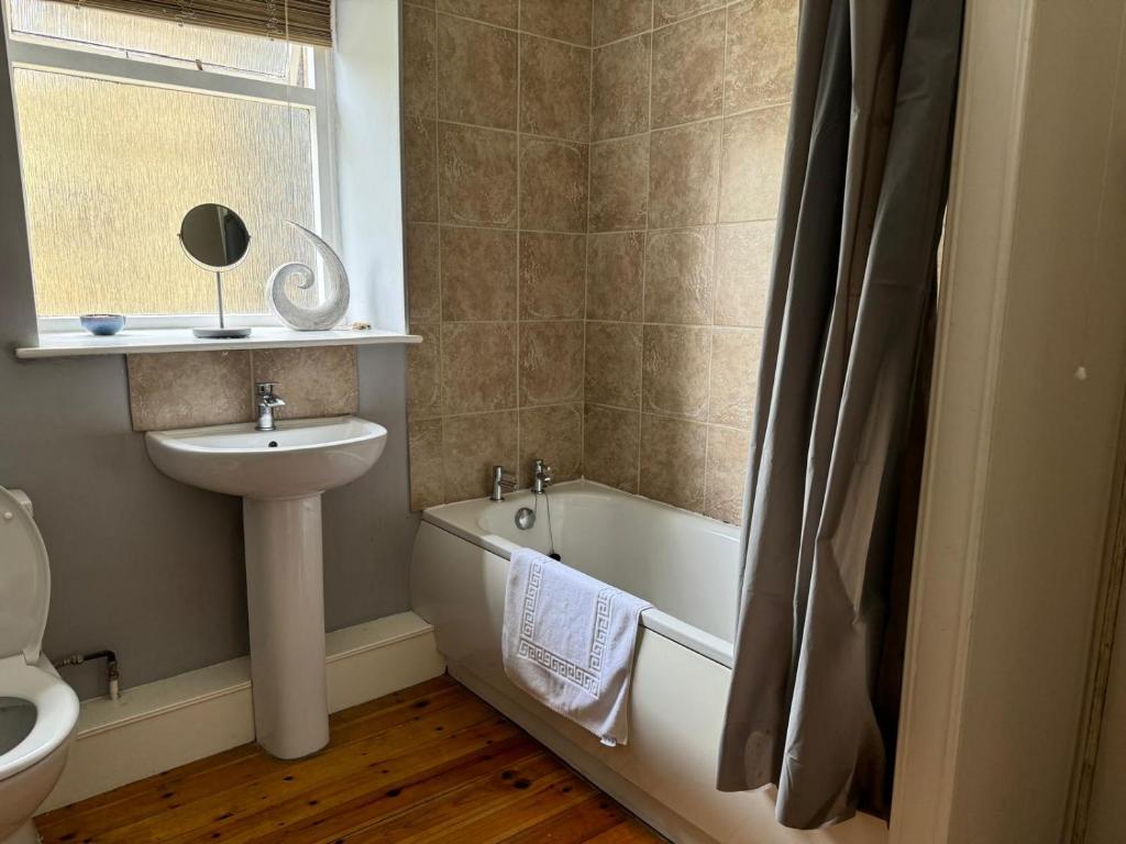 The George Inn at Tideswell, Tideswell (updated prices 2025)