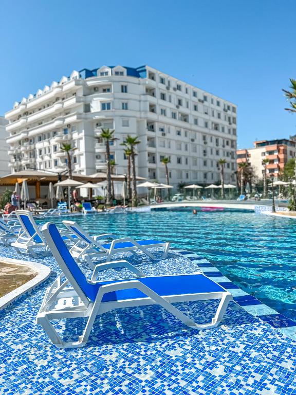 Fafa Aqua Blue, Golem (updated prices 2025)