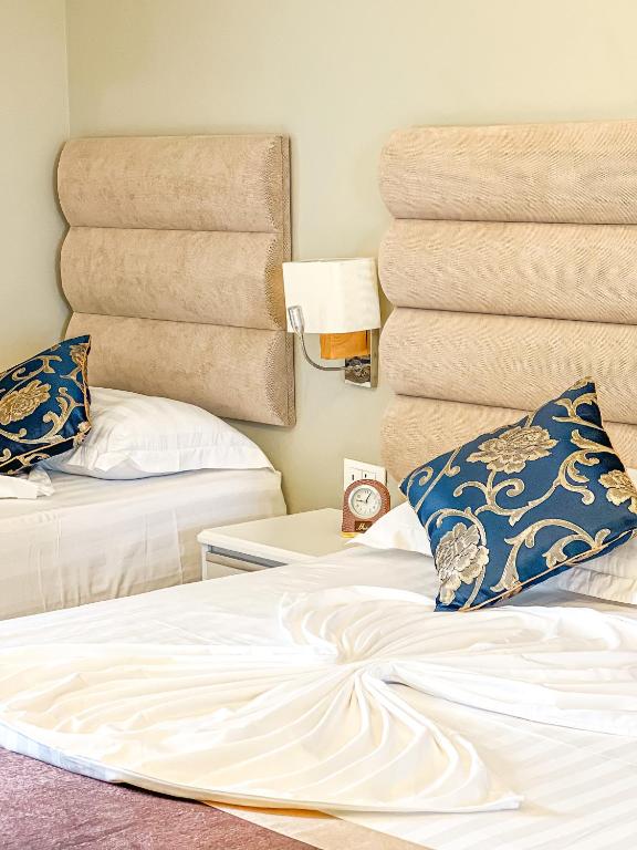 Fafa Aqua Blue, Golem (updated prices 2025)