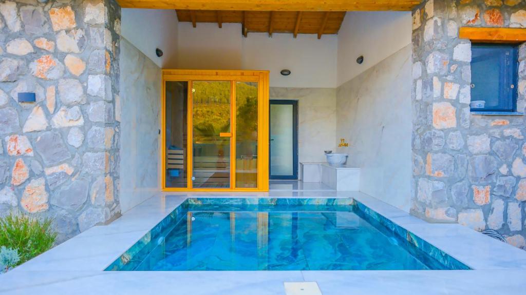 Rock House Indoor Pools