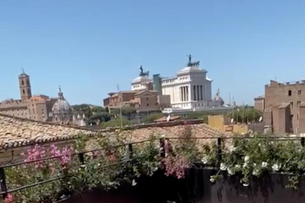 Colosseo Esclusivo attico con terrazze private, Rome (updated prices 2026)