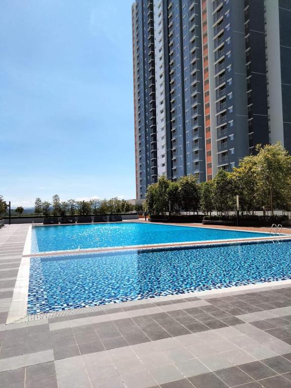 Alanis Sky Lounge KLIA - pool view Studio with WIFI, Sepang (updated ...