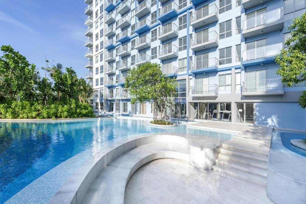 Blue condo Thew Talay seaview By Bigbike, Cha Am (updated prices 2026)