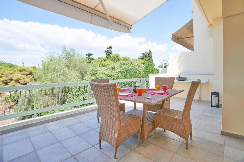 Pristine penthouse with a spacious balcony view, Athens (updated prices 2025)